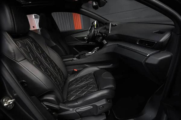 Pelēks Peugeot 3008 2019 Jelgava, ar dzinēja tilpumu 1.20 L un nobraukumu 129 tūkst. km par 12500 €, foto 8 vietnē AUTOMOTO.COM.LV