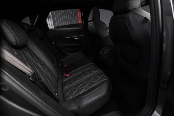 Pelēks Peugeot 3008 2019 Jelgava, ar dzinēja tilpumu 1.20 L un nobraukumu 129 tūkst. km par 12500 €, foto 9 vietnē AUTOMOTO.COM.LV