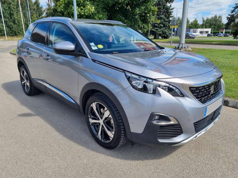 Grey Peugeot 3008 2019 in Taurage, with an engine capacity of 1.50 L and mileage of 186 thousand km for 12500 €, photo 3 on AUTOMOTO.COM.LV