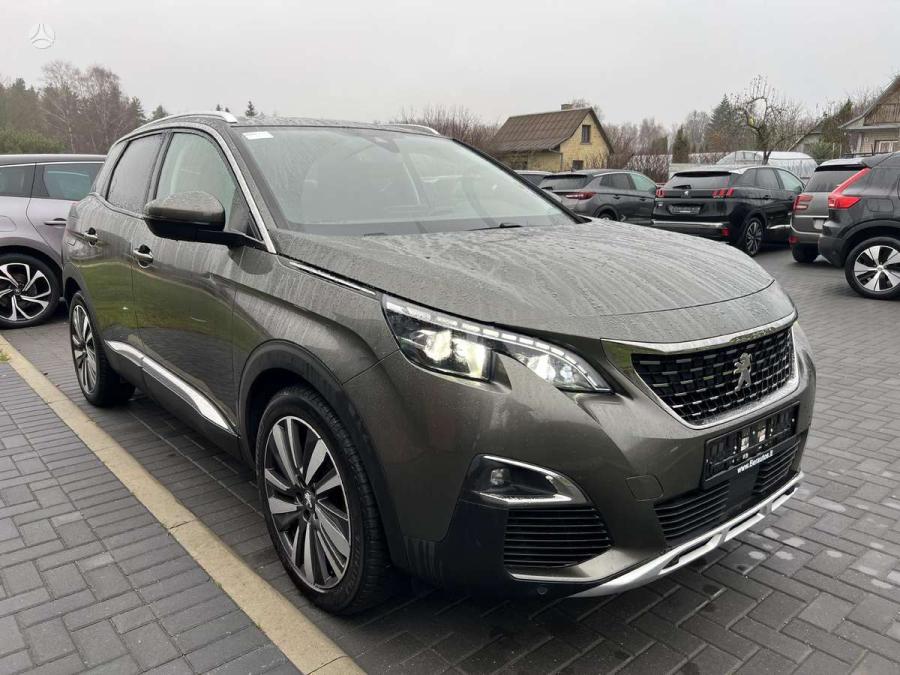 Grey Peugeot 3008 2020 in Kaunas, with an engine capacity of 1.20 L and mileage of 166 thousand km for 13800 €, photo 5 on AUTOMOTO.COM.LV