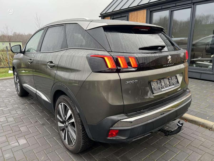 Grey Peugeot 3008 2020 in Kaunas, with an engine capacity of 1.20 L and mileage of 166 thousand km for 13800 €, photo 8 on AUTOMOTO.COM.LV
