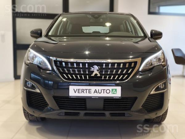 Grey Peugeot 3008 2020 in Riga, with an engine capacity of 1.50 L and mileage of 156 thousand km for 14500 €, photo 2 on AUTOMOTO.COM.LV