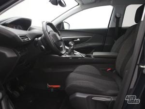 Grey Peugeot 3008 2020 in Vilnius, with an engine capacity of 1.20 L and mileage of 102 thousand km for 13399 €, photo 4 on AUTOMOTO.COM.LV
