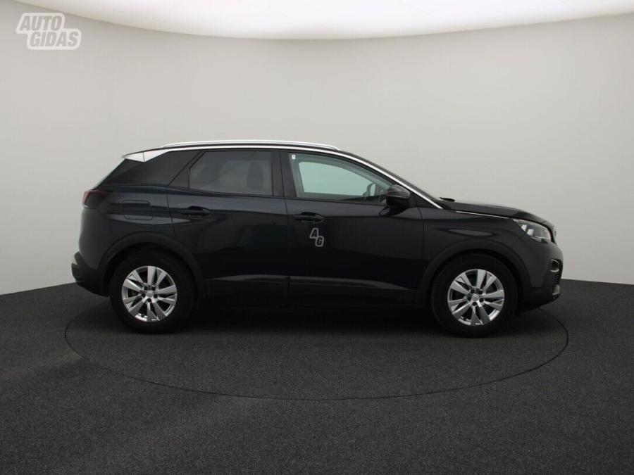 Grey Peugeot 3008 2020 in Vilnius, with an engine capacity of 1.20 L and mileage of 102 thousand km for 13399 €, photo 9 on AUTOMOTO.COM.LV