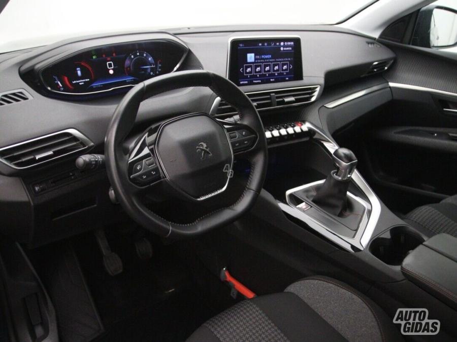 Grey Peugeot 3008 2020 in Vilnius, with an engine capacity of 1.20 L and mileage of 102 thousand km for 13399 €, photo 16 on AUTOMOTO.COM.LV