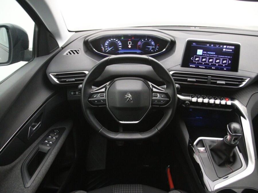 Grey Peugeot 3008 2020 in Vilnius, with an engine capacity of 1.20 L and mileage of 102 thousand km for 13399 €, photo 17 on AUTOMOTO.COM.LV