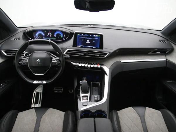 Grey Peugeot 3008 2020 in Vilnius, with an engine capacity of 1.60 L and mileage of 239 thousand km for 14699 €, photo 2 on AUTOMOTO.COM.LV