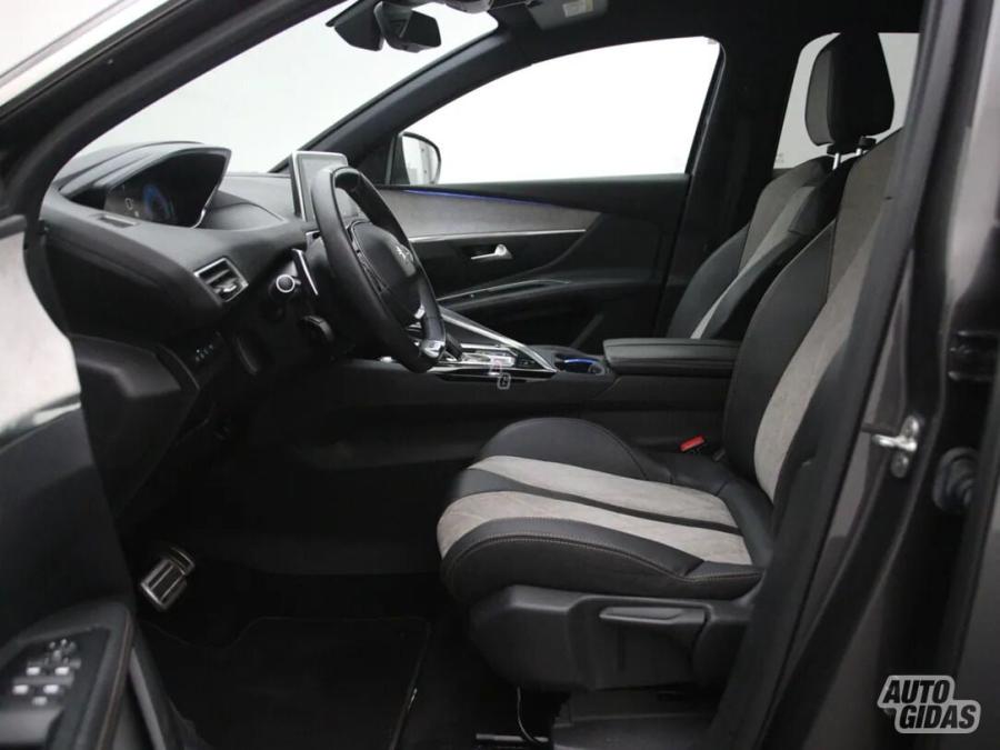 Grey Peugeot 3008 2020 in Vilnius, with an engine capacity of 1.60 L and mileage of 239 thousand km for 14699 €, photo 5 on AUTOMOTO.COM.LV