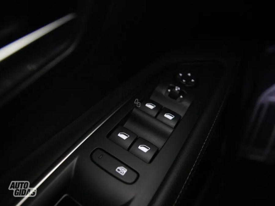 Grey Peugeot 3008 2020 in Vilnius, with an engine capacity of 1.60 L and mileage of 239 thousand km for 14699 €, photo 27 on AUTOMOTO.COM.LV