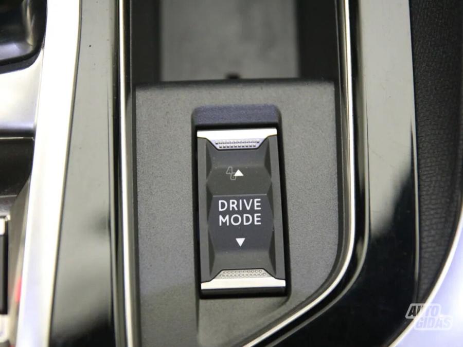Grey Peugeot 3008 2020 in Vilnius, with an engine capacity of 1.60 L and mileage of 239 thousand km for 14699 €, photo 32 on AUTOMOTO.COM.LV