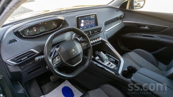 Grey Peugeot 3008 2020 in Riga, with an engine capacity of 1.20 L and mileage of 72 thousand km for 14590 €, photo 9 on AUTOMOTO.COM.LV