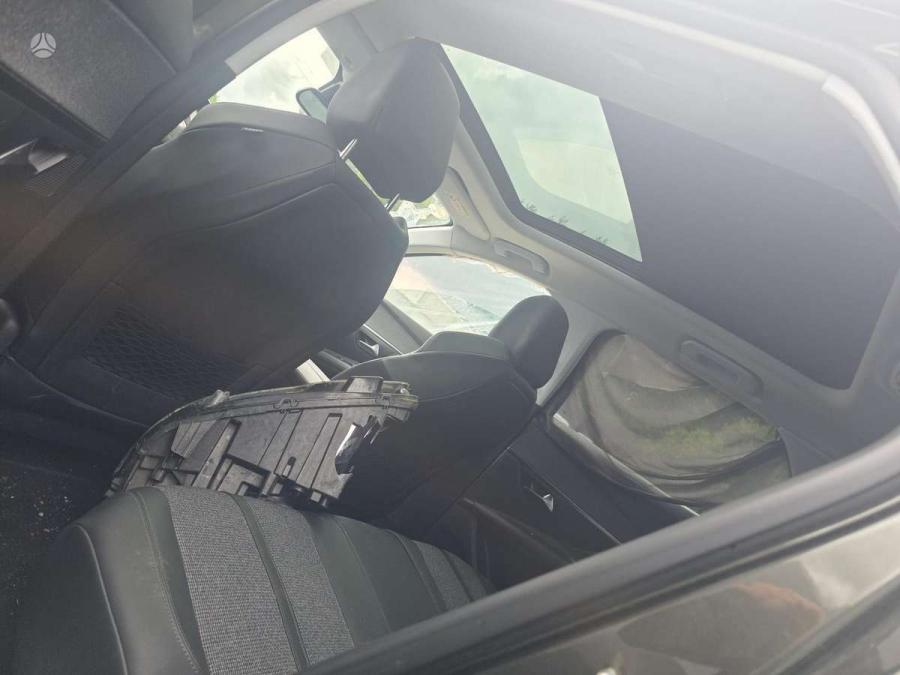 Pelēks Peugeot 3008 2020 Tauragė, ar dzinēja tilpumu 1.20 L un nobraukumu 99 tūkst. km par 5600 €, foto 10 vietnē AUTOMOTO.COM.LV