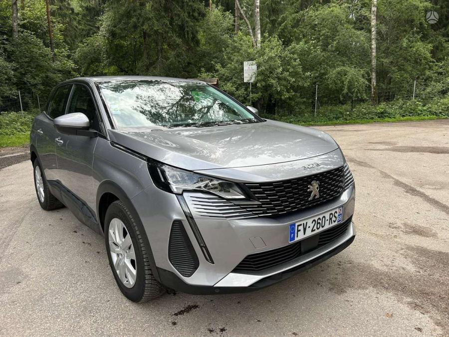 Grey Peugeot 3008 2020 in Taurage, with an engine capacity of 1.20 L and mileage of 230 thousand km for 9250 €, photo 4 on AUTOMOTO.COM.LV