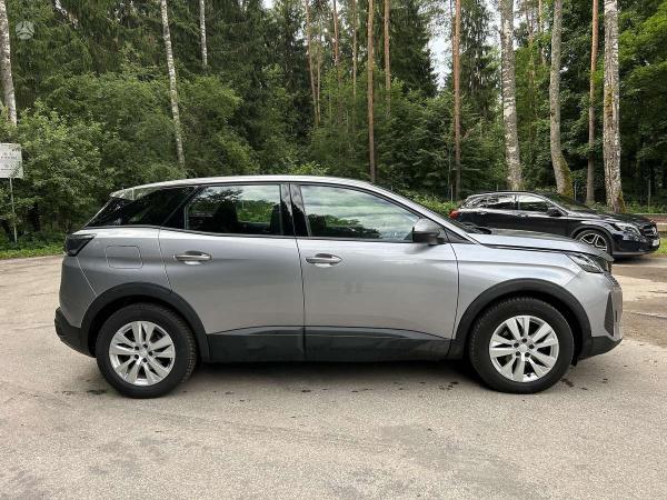 Grey Peugeot 3008 2020 in Taurage, with an engine capacity of 1.20 L and mileage of 230 thousand km for 9250 €, photo 4 on AUTOMOTO.COM.LV