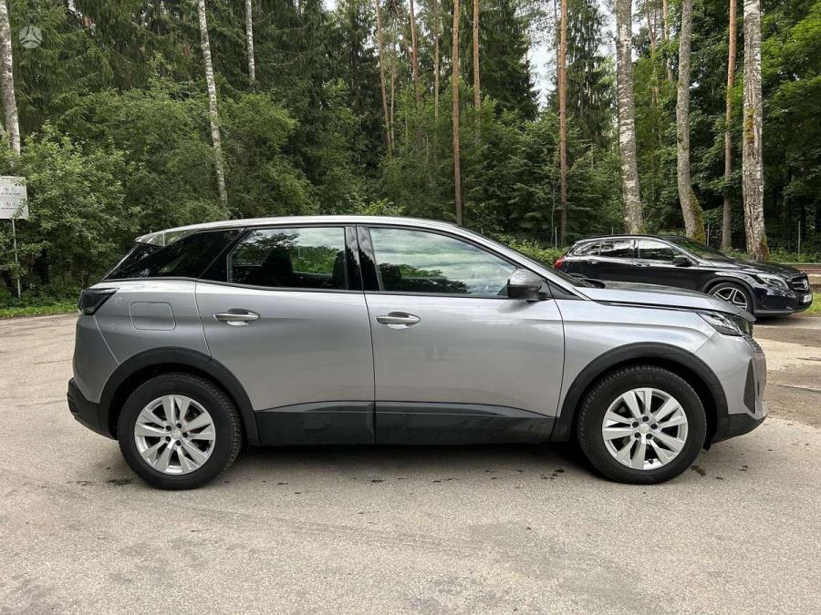 Grey Peugeot 3008 2020 in Taurage, with an engine capacity of 1.20 L and mileage of 230 thousand km for 9250 €, photo 5 on AUTOMOTO.COM.LV