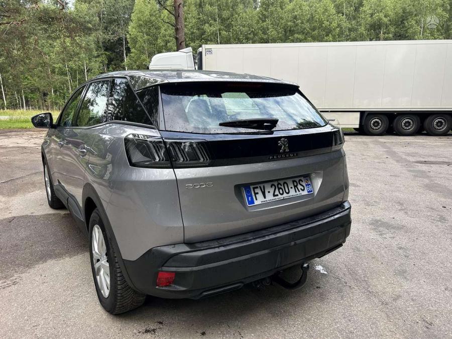 Grey Peugeot 3008 2020 in Taurage, with an engine capacity of 1.20 L and mileage of 230 thousand km for 9250 €, photo 8 on AUTOMOTO.COM.LV