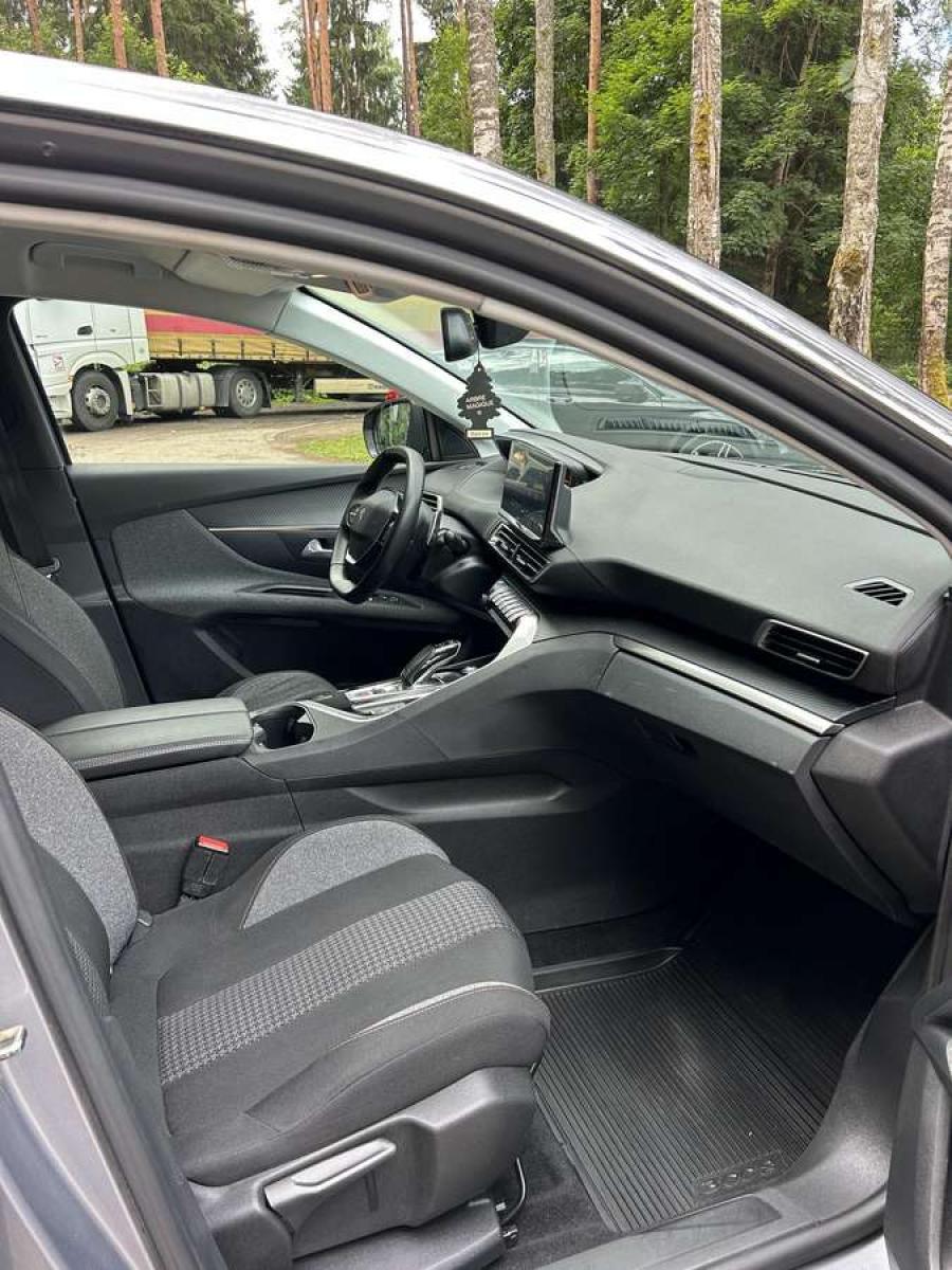 Grey Peugeot 3008 2020 in Taurage, with an engine capacity of 1.20 L and mileage of 230 thousand km for 9250 €, photo 17 on AUTOMOTO.COM.LV