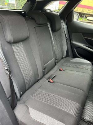 Grey Peugeot 3008 2020 in Taurage, with an engine capacity of 1.20 L and mileage of 230 thousand km for 9250 €, photo 19 on AUTOMOTO.COM.LV