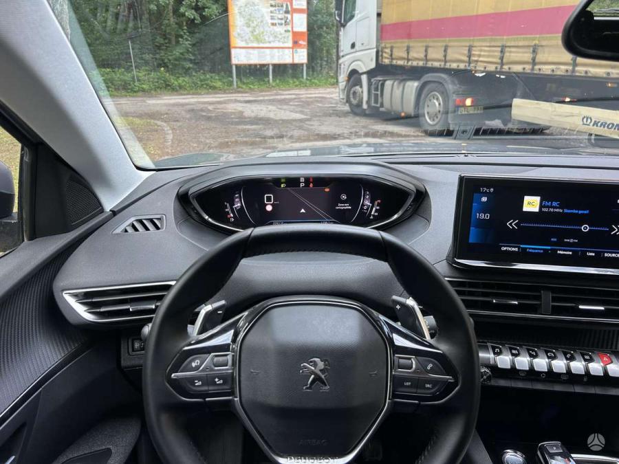 Grey Peugeot 3008 2020 in Taurage, with an engine capacity of 1.20 L and mileage of 230 thousand km for 9250 €, photo 21 on AUTOMOTO.COM.LV