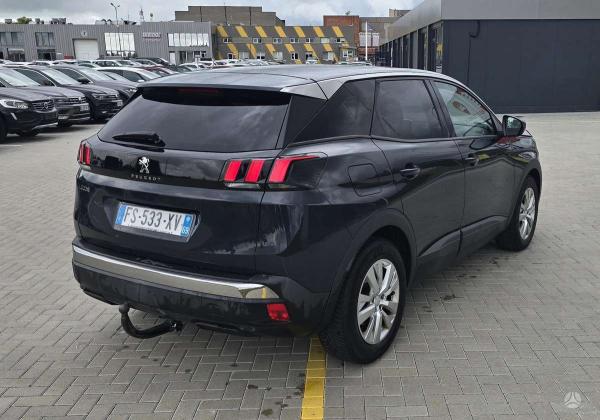 Grey Peugeot 3008 2020 in Taurage, with an engine capacity of 1.50 L and mileage of 214 thousand km for 9800 €, photo 6 on AUTOMOTO.COM.LV