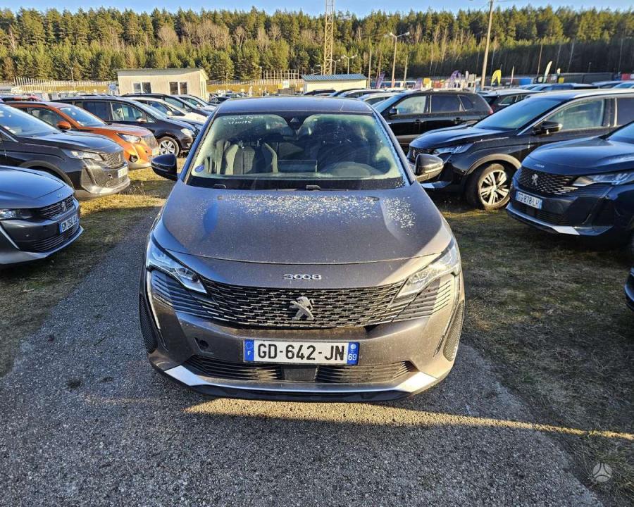 Grey Peugeot 3008 2021 in Vilnius, with an engine capacity of 1.20 L and mileage of 79 thousand km for 14157 €, photo 2 on AUTOMOTO.COM.LV