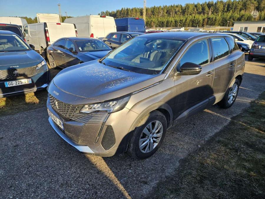 Grey Peugeot 3008 2021 in Vilnius, with an engine capacity of 1.20 L and mileage of 79 thousand km for 14157 €, photo 3 on AUTOMOTO.COM.LV
