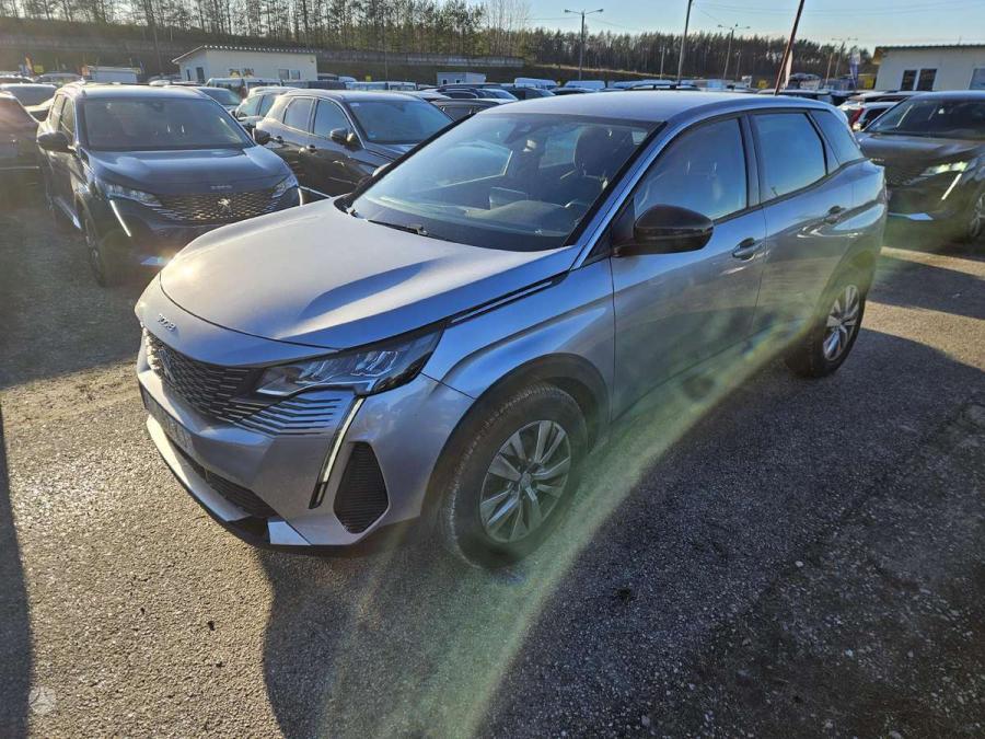 Grey Peugeot 3008 2021 in Vilnius, with an engine capacity of 1.20 L and mileage of 139 thousand km for 13189 €, photo 3 on AUTOMOTO.COM.LV