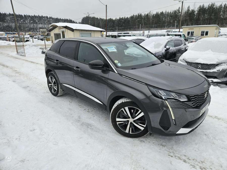 Pelēks Peugeot 3008 2021 Viļņa, ar dzinēja tilpumu 1.50 L un nobraukumu 172 tūkst. km par 15488 €, foto 1 vietnē AUTOMOTO.COM.LV