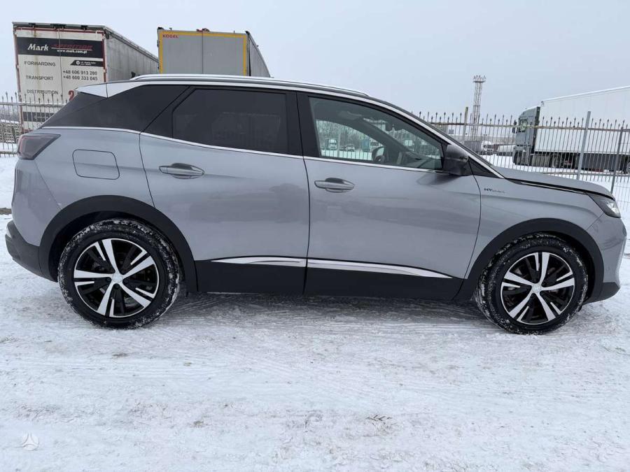 Grey Peugeot 3008 2021 in Marijampole, with an engine capacity of 1.60 L and mileage of 89 thousand km for 18200 €, photo 8 on AUTOMOTO.COM.LV