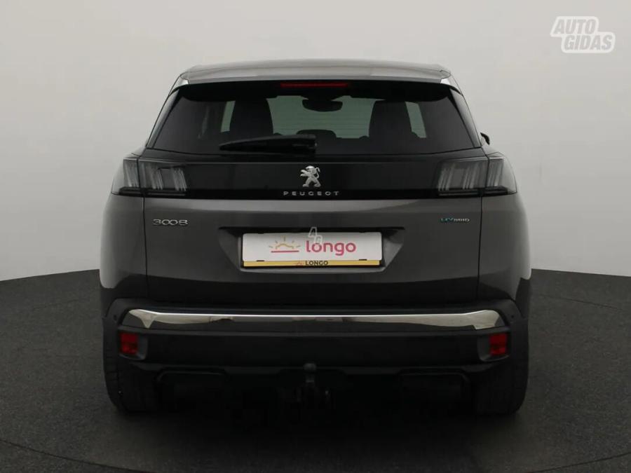 Grey Peugeot 3008 2021 in Vilnius, with an engine capacity of 1.60 L and mileage of 209 thousand km for 15799 €, photo 6 on AUTOMOTO.COM.LV