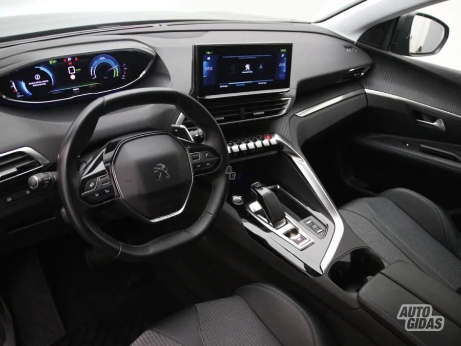 Grey Peugeot 3008 2021 in Vilnius, with an engine capacity of 1.60 L and mileage of 209 thousand km for 15799 €, photo 17 on AUTOMOTO.COM.LV