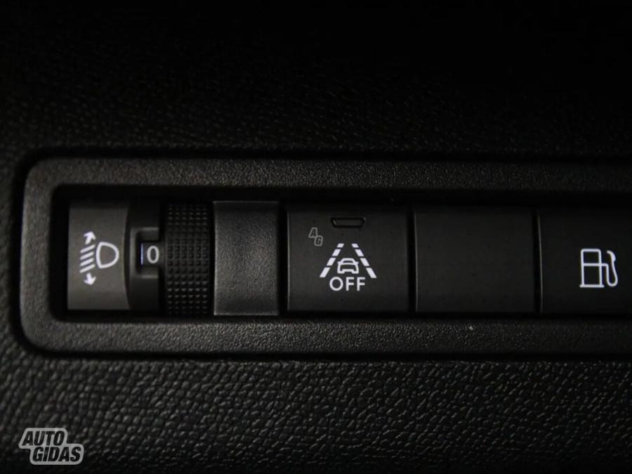 Grey Peugeot 3008 2021 in Vilnius, with an engine capacity of 1.60 L and mileage of 209 thousand km for 15799 €, photo 32 on AUTOMOTO.COM.LV