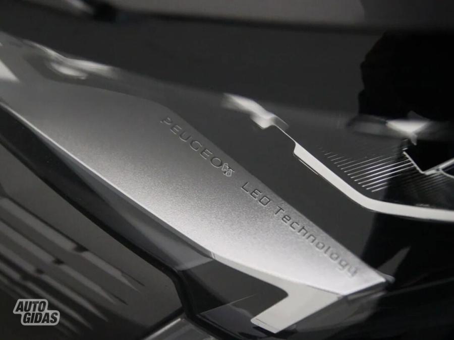Grey Peugeot 3008 2021 in Vilnius, with an engine capacity of 1.60 L and mileage of 209 thousand km for 15799 €, photo 34 on AUTOMOTO.COM.LV