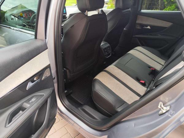 Grey Peugeot 3008 2021 in Kalvarija, with an engine capacity of 1.60 L and mileage of 88 thousand km for 21357 €, photo 8 on AUTOMOTO.COM.LV