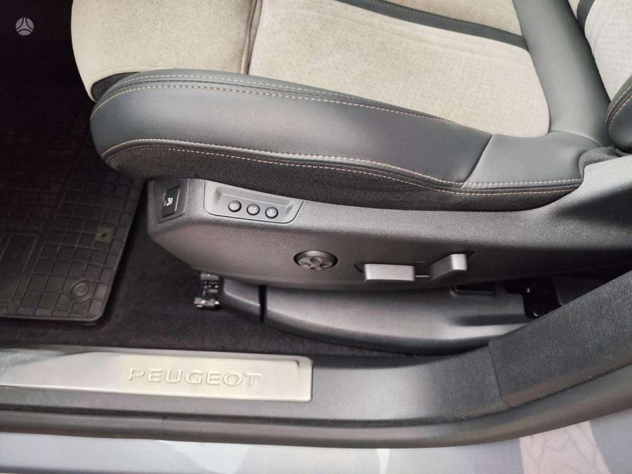 Pelēks Peugeot 3008 2021 Kalvarija, ar dzinēja tilpumu 1.60 L un nobraukumu 88 tūkst. km par 21357 €, foto 18 vietnē AUTOMOTO.COM.LV