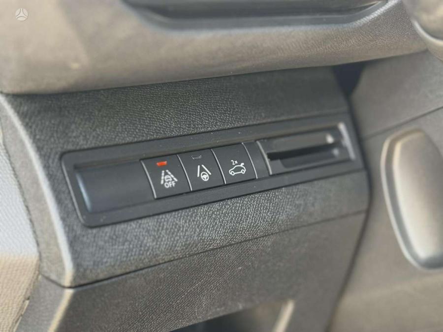 Pelēks Peugeot 3008 2021 Tauragė, ar dzinēja tilpumu 2.00 L un nobraukumu 231 tūkst. km par 17800 €, foto 46 vietnē AUTOMOTO.COM.LV