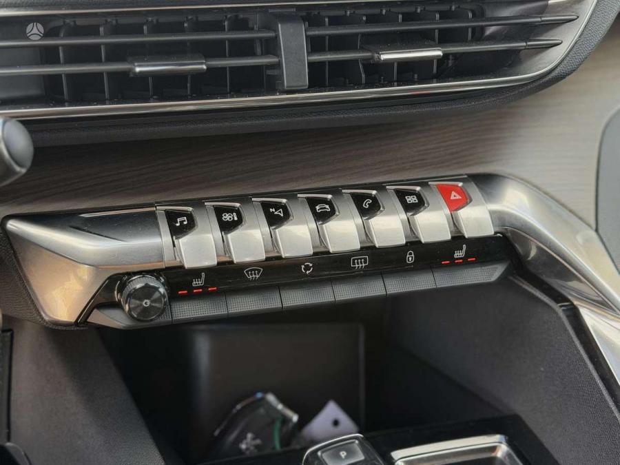 Pelēks Peugeot 3008 2021 Tauragė, ar dzinēja tilpumu 2.00 L un nobraukumu 231 tūkst. km par 17800 €, foto 47 vietnē AUTOMOTO.COM.LV