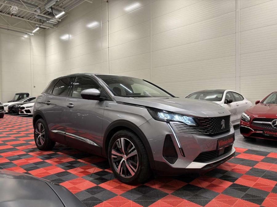 Grey Peugeot 3008 2021 in Vilnius, with an engine capacity of 1.60 L and mileage of 118 thousand km for 17990 €, photo 4 on AUTOMOTO.COM.LV
