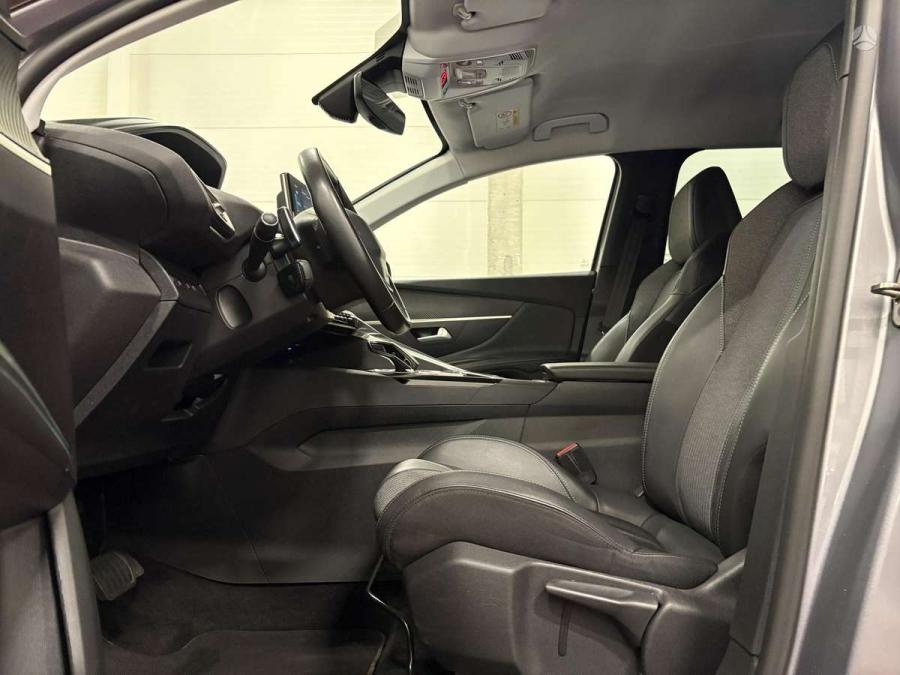 Grey Peugeot 3008 2021 in Vilnius, with an engine capacity of 1.60 L and mileage of 118 thousand km for 17990 €, photo 13 on AUTOMOTO.COM.LV