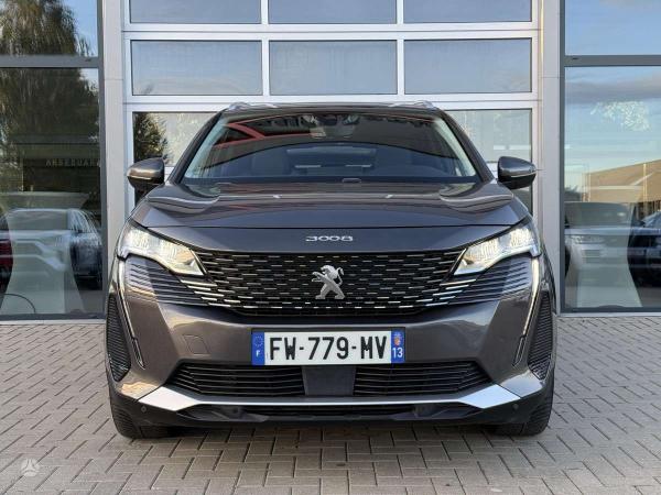 Grey Peugeot 3008 2021 in Vilnius, with an engine capacity of 1.60 L and mileage of 150 thousand km for 17000 €, photo 5 on AUTOMOTO.COM.LV