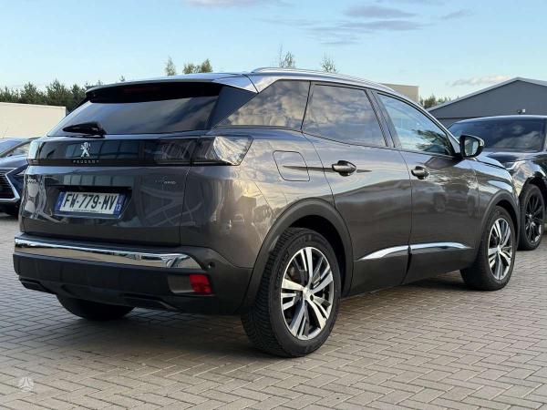 Grey Peugeot 3008 2021 in Vilnius, with an engine capacity of 1.60 L and mileage of 150 thousand km for 17000 €, photo 9 on AUTOMOTO.COM.LV