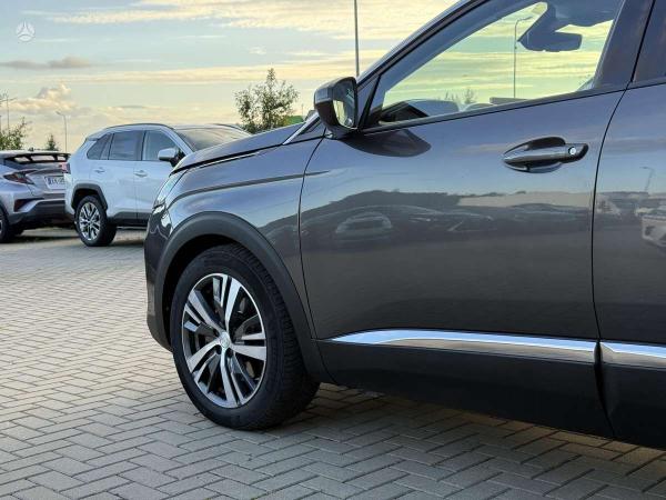 Grey Peugeot 3008 2021 in Vilnius, with an engine capacity of 1.60 L and mileage of 150 thousand km for 17000 €, photo 11 on AUTOMOTO.COM.LV