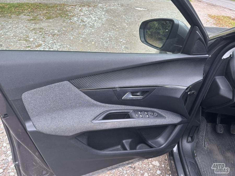 Pelēks Peugeot 3008 2021 Klaipėda, ar dzinēja tilpumu 1.50 L un nobraukumu 163 tūkst. km par 12800 €, foto 9 vietnē AUTOMOTO.COM.LV