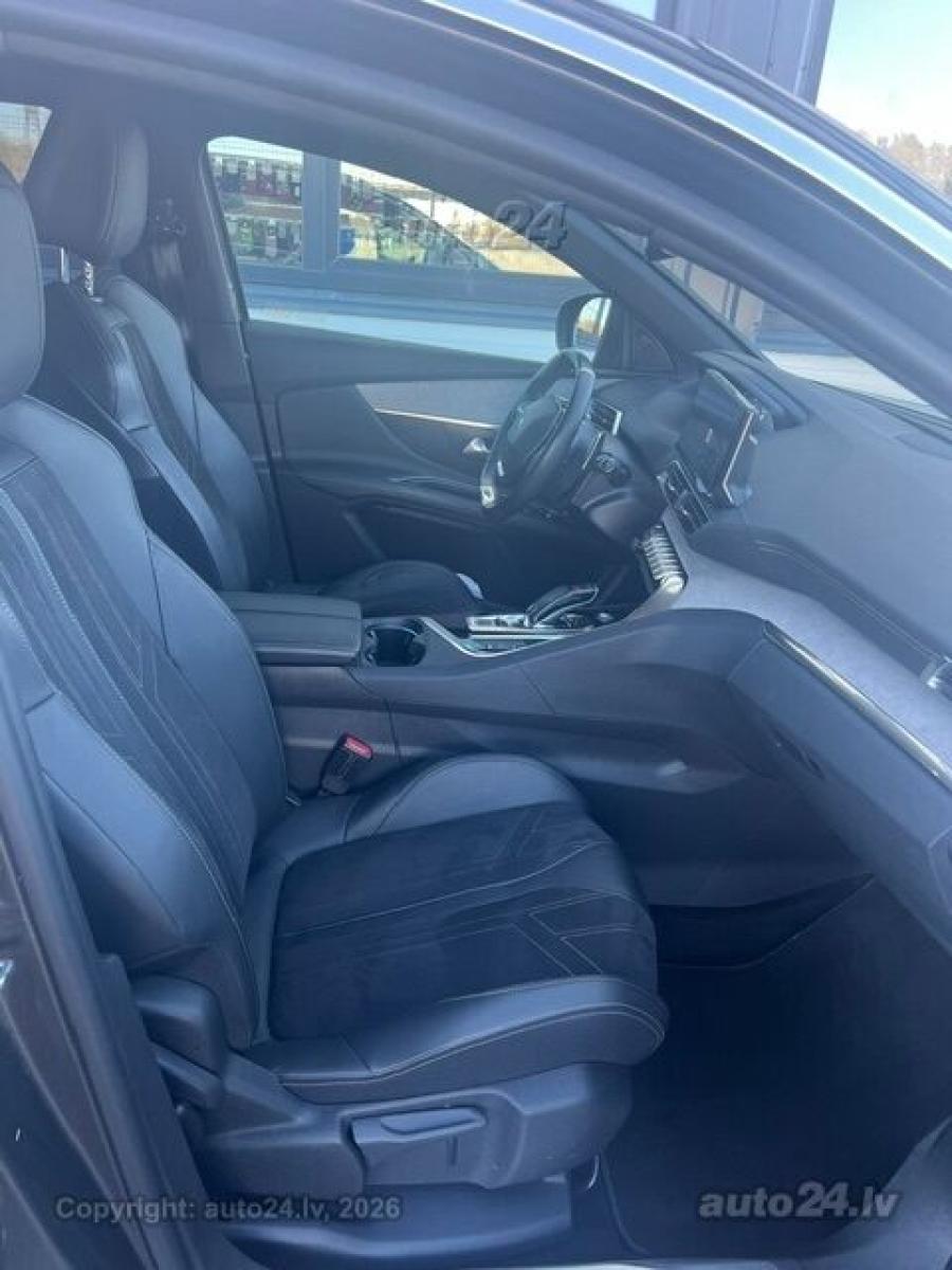 Grey Peugeot 3008 2021 in Tallinn, with an engine capacity of 1.20 L and mileage of 126 thousand km for 16500 €, photo 6 on AUTOMOTO.COM.LV