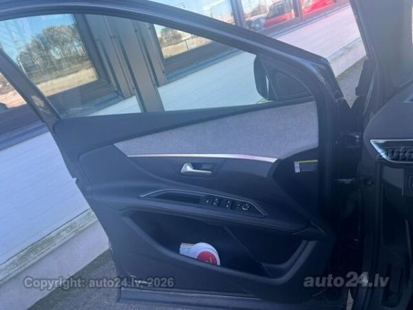 Peugeot 3008 2021 Tallina vietnÄ PelÄks Peugeot 3008 2021 Tallina, ar dzinÄja tilpumu 1.20 L un nobraukumu 126 tÅ«kst. km par 16500 ā¬, foto 10 vietnÄ AUTOMOTO.COM.LV