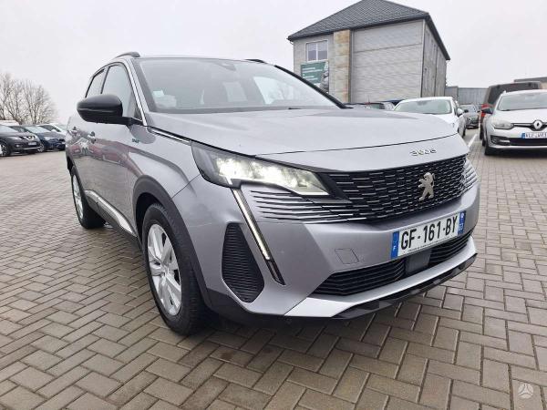 Grey Peugeot 3008 2022 in Taurage, with an engine capacity of 1.50 L and mileage of 196 thousand km for 12900 €, photo 1 on AUTOMOTO.COM.LV