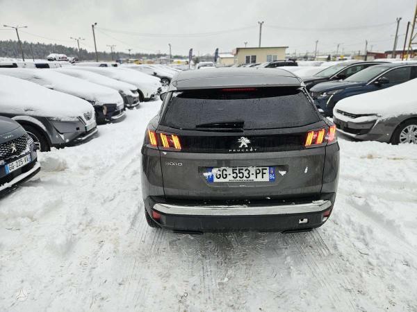 Pelēks Peugeot 3008 2022 Viļņa, ar dzinēja tilpumu 1.20 L un nobraukumu 149 tūkst. km par 14278 €, foto 6 vietnē AUTOMOTO.COM.LV