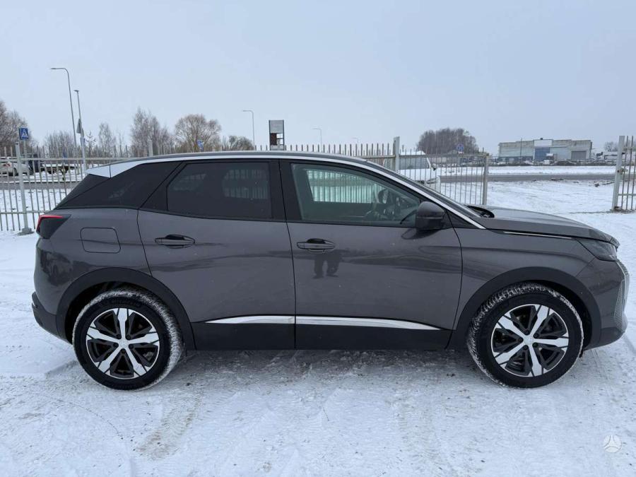 Grey Peugeot 3008 2022 in Marijampole, with an engine capacity of 1.20 L and mileage of 75 thousand km for 16571 €, photo 4 on AUTOMOTO.COM.LV