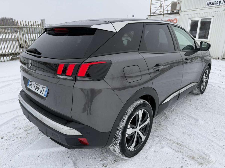 Grey Peugeot 3008 2022 in Marijampole, with an engine capacity of 1.20 L and mileage of 75 thousand km for 16571 €, photo 5 on AUTOMOTO.COM.LV