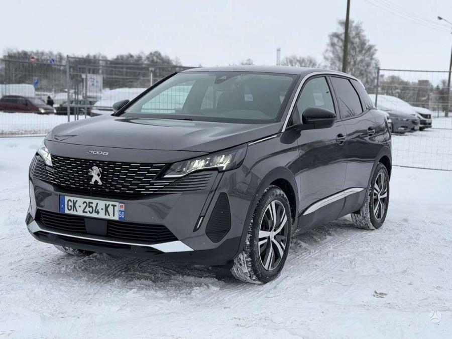 Grey Peugeot 3008 2022 in Marijampole, with an engine capacity of 1.20 L and mileage of 74 thousand km for 16819 €, photo 2 on AUTOMOTO.COM.LV